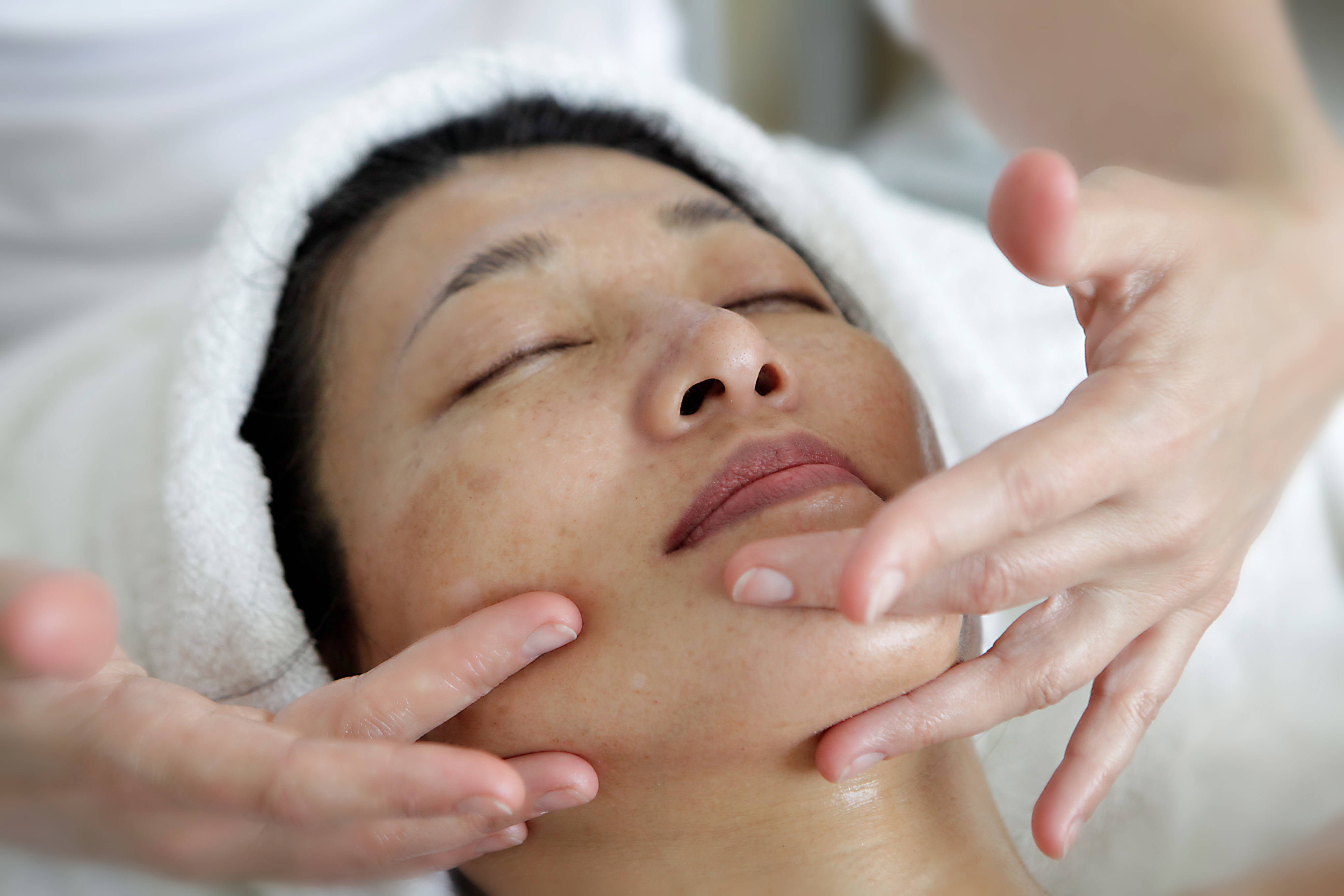 Acupressure Facial Therapy, Leeds, West Yorkshire - Sue Haynes